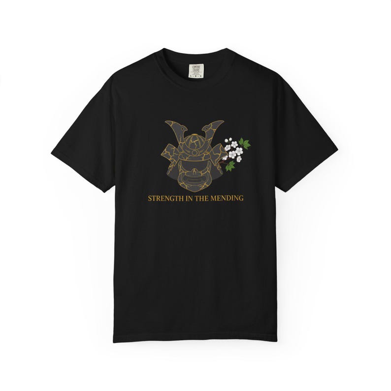 Kintsugi Samurai Helmet Strength in the Mending T-shirt | Japanese ...