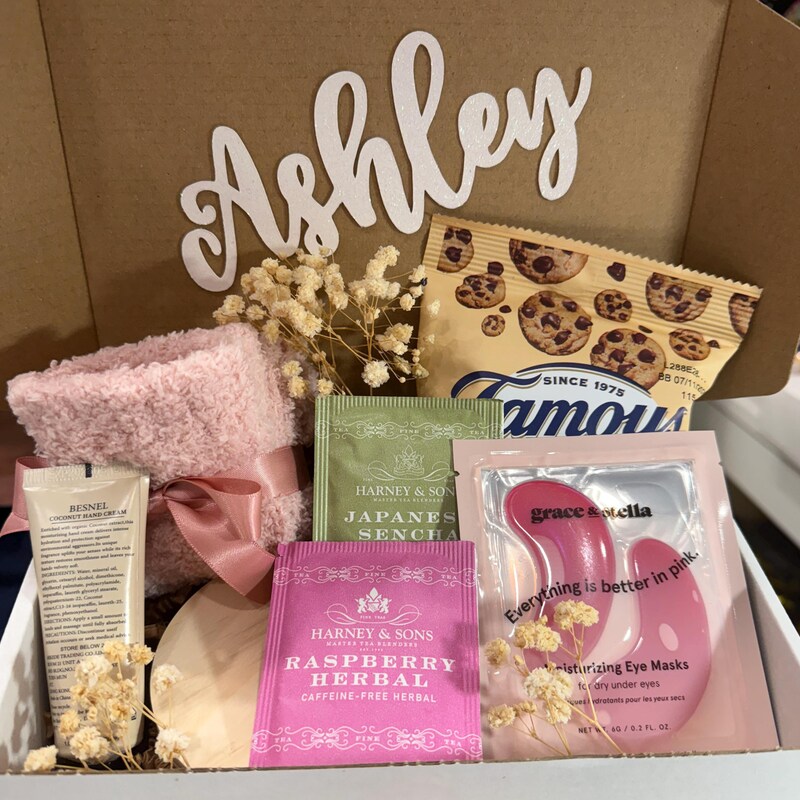 Best Friend Gift Box - 60+ Gift Ideas for 2025