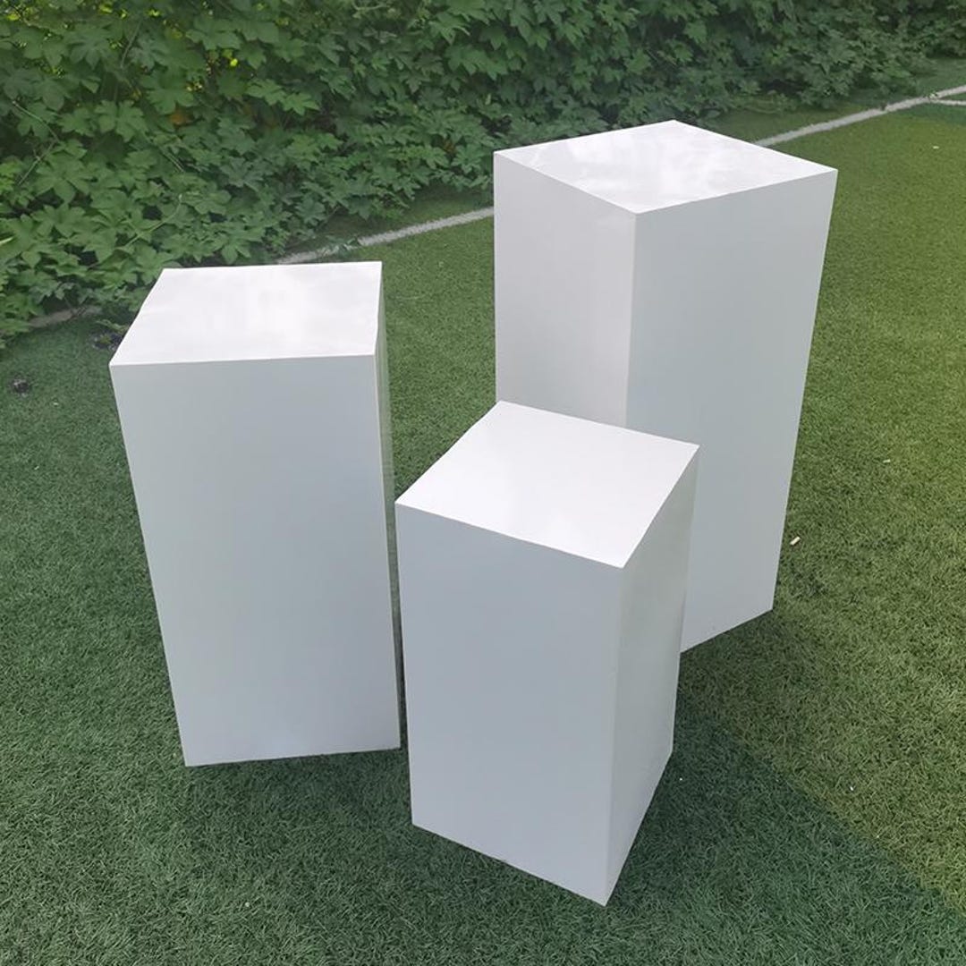 White Metal Plinth Stand Set of 3, Dessert Table Pedestals for Wedding ...