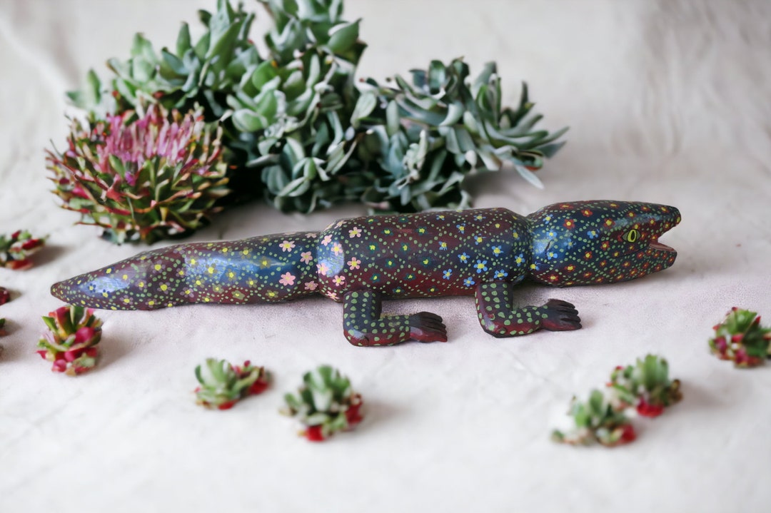 Vintage Large Hand Carved Wood Lizard, Painted Reptile Sculpture ...