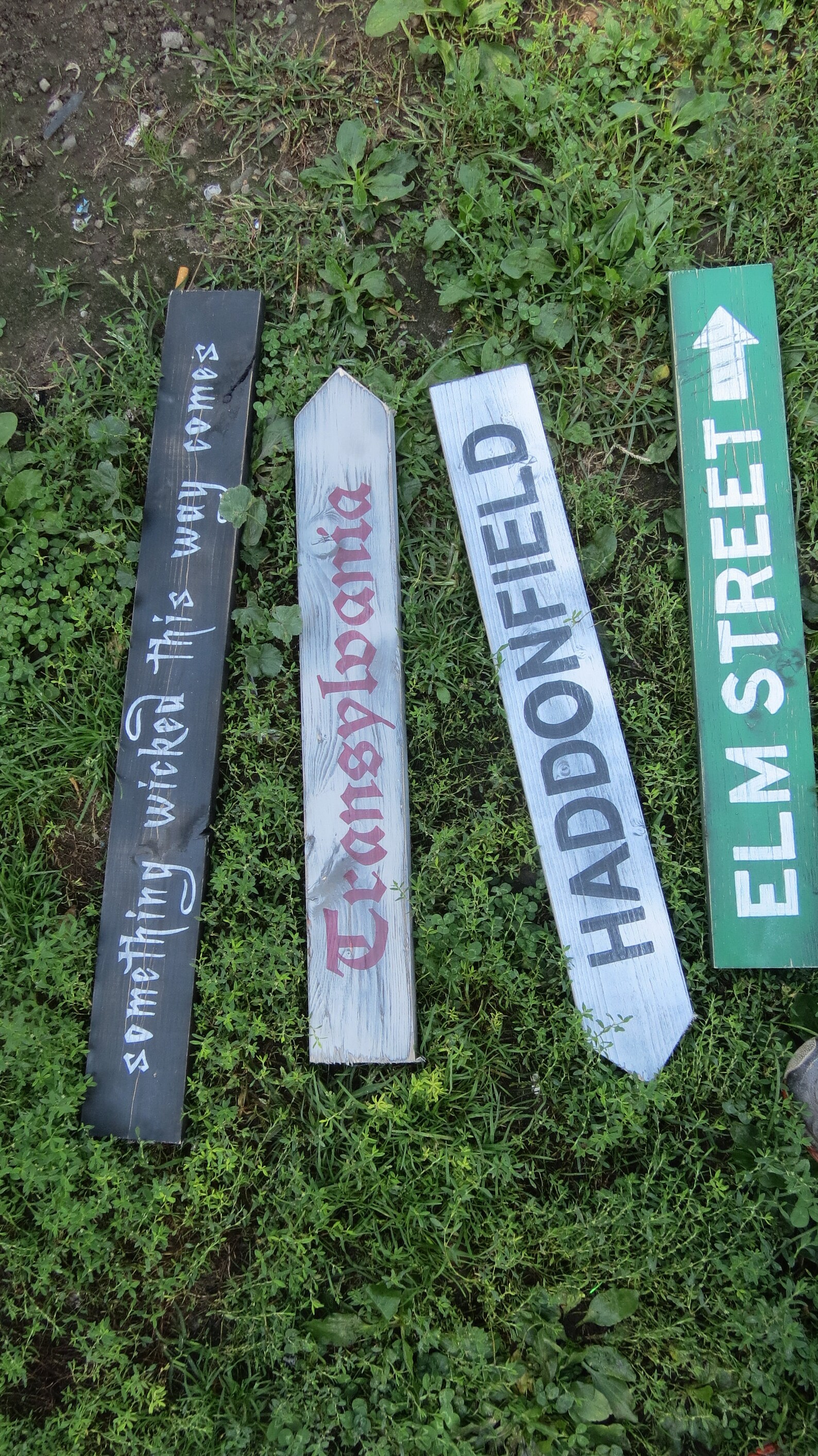 7 Halloween Arrows, Hand Painted Wood Directional Signs Destination ...