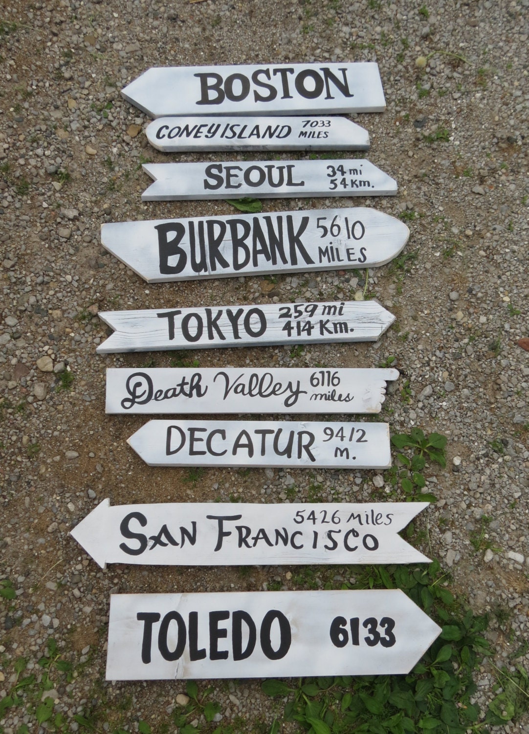Set of 9 Arrow Location Signs Directional MASH Signpost Hand - Etsy Canada