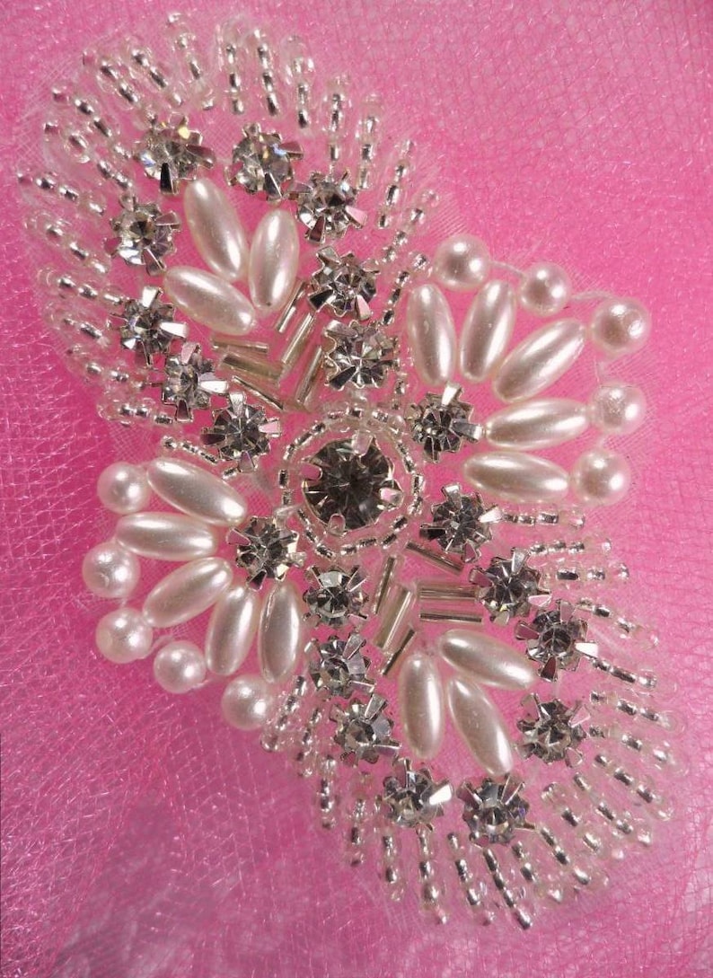 JB56 Hot Fix Silver Pearl Beaded Rhinestone Applique for Sewing and ...