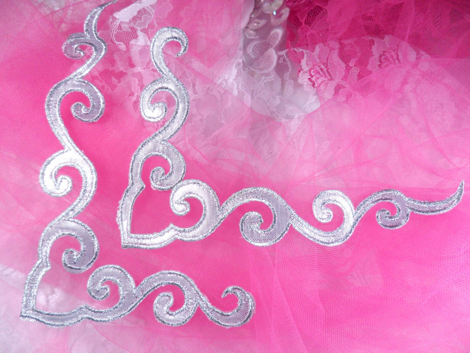 GB153 Iron on Silver Metallic Mirror Pair Scroll Embroidered | Etsy