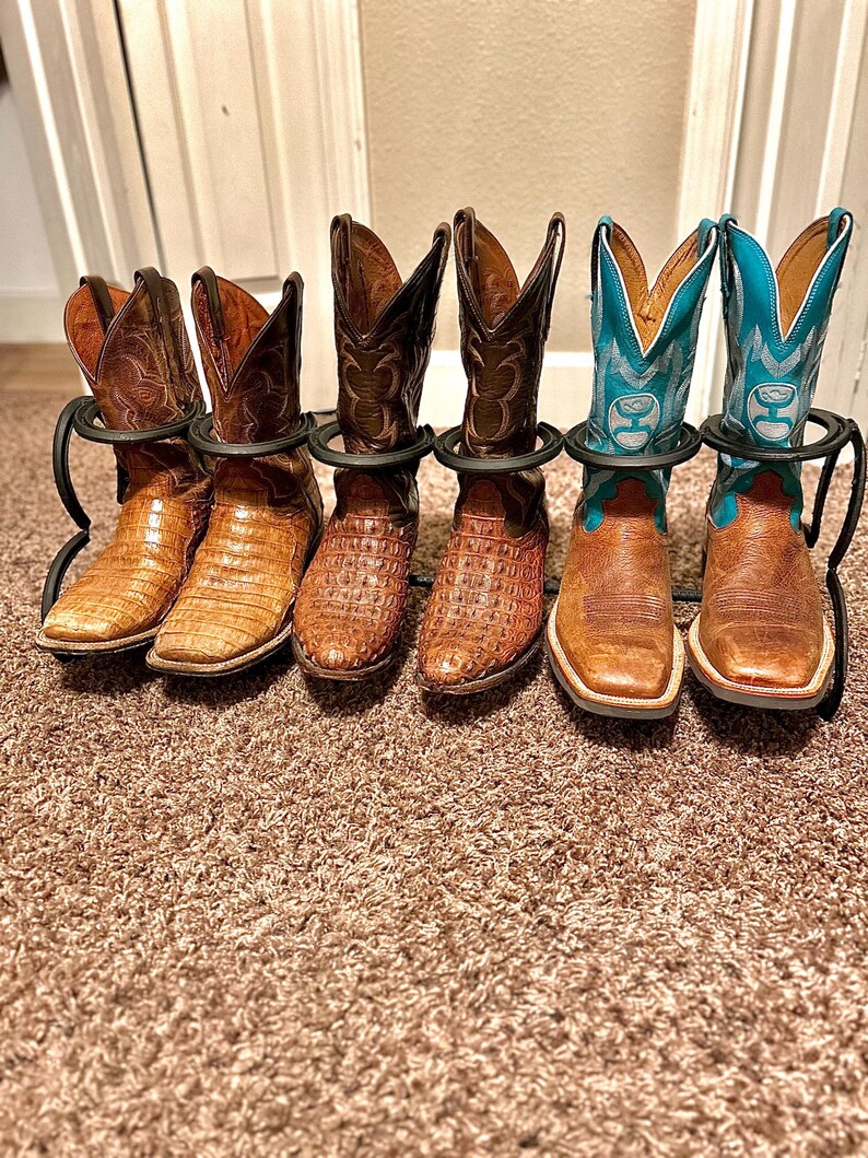 Custom Metal Horse Shoe Boot Rack - Etsy