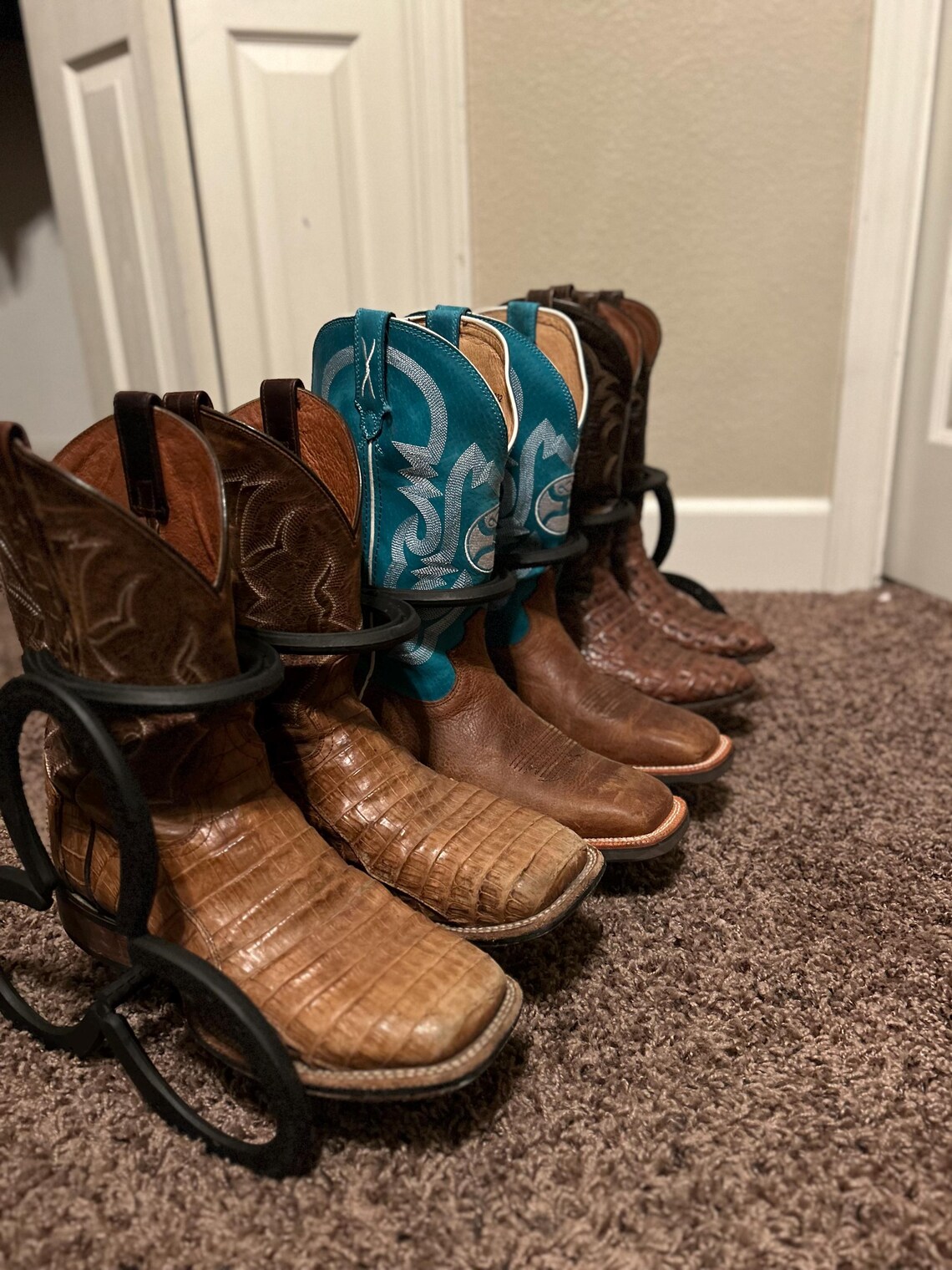 Custom Metal Horse Shoe Boot Rack - Etsy