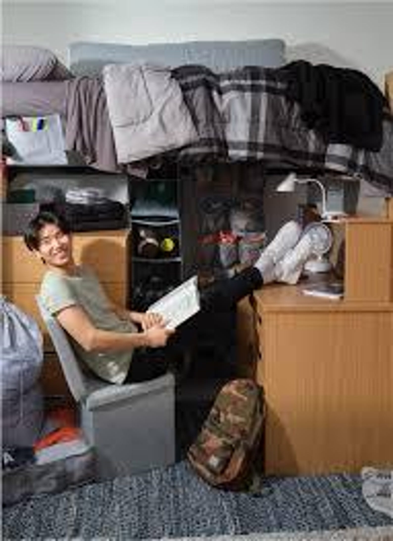 Dorm Room Essentials Checklist: Printable College Packing List (PDF ...