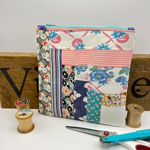 Vintage Log Cabin Quilt Zippered Pouch / Vintage Quilt Bag / Large ...