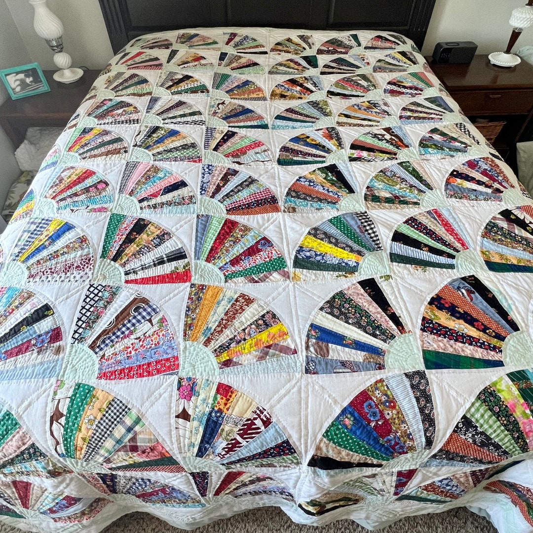 Vintage Fan Quilt / White Fan Quilt / Handstitched Quilt / Queen Size ...