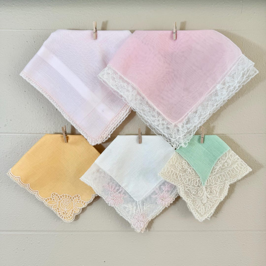 Vintage Lace Hankies / Lace Edged Handkerchiefs / Lace Ladies Hankies ...