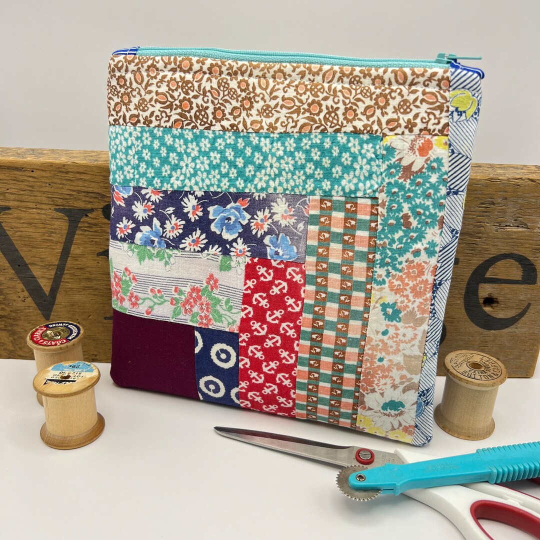 Vintage Log Cabin Quilt Zippered Pouch / Vintage Quilt Bag / Large ...