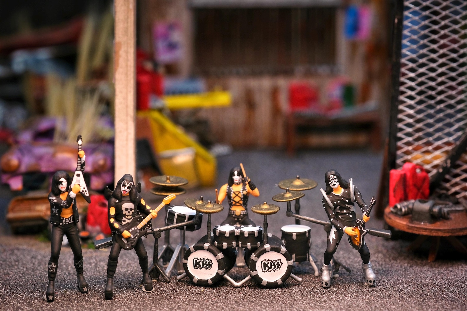 Miniature Figure Kiss Band Set Scale 1/64 or 1/87 for Diecast and ...