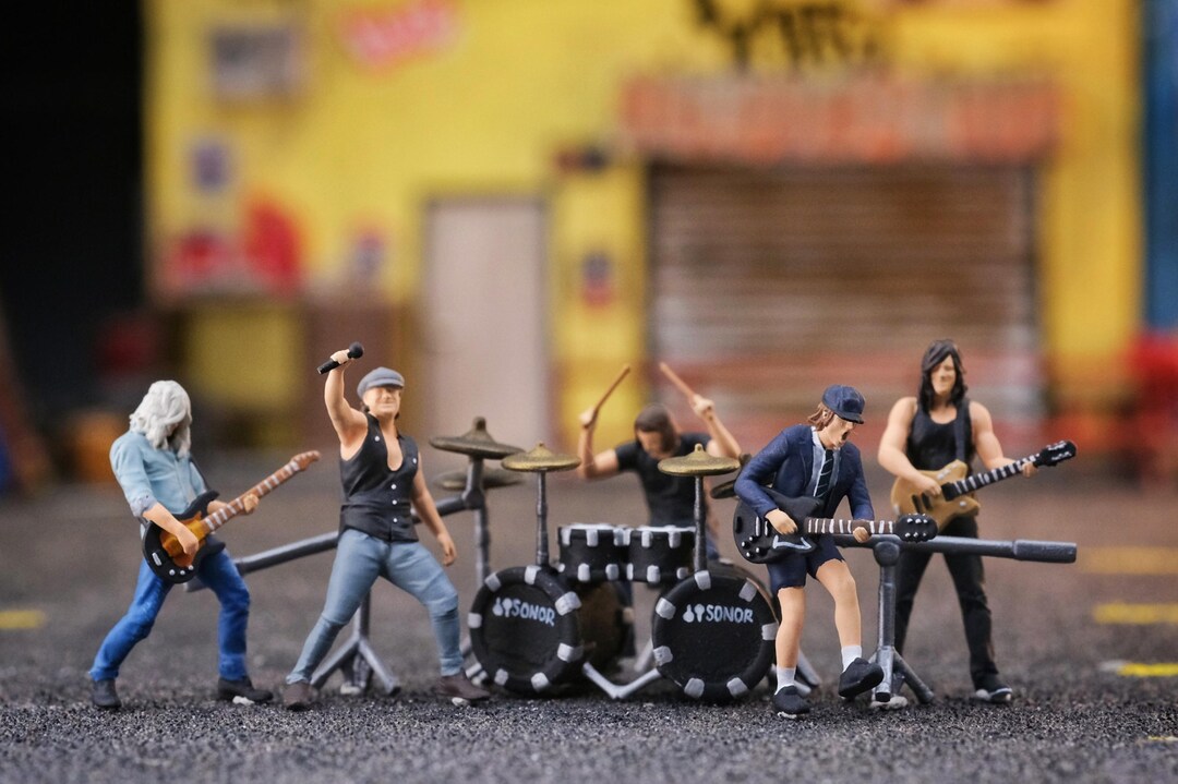 Miniature Figure Grup Band ACDC Scale 1/64 or 1/87 for Diecast and ...