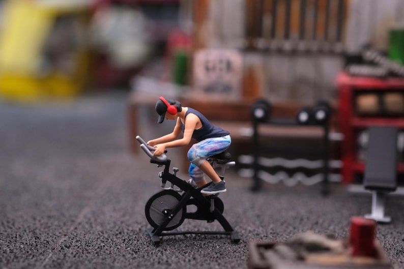 Miniature Figure Gym Trainner Vol2 Scale 1/64 or 1/87 for Diecast and ...