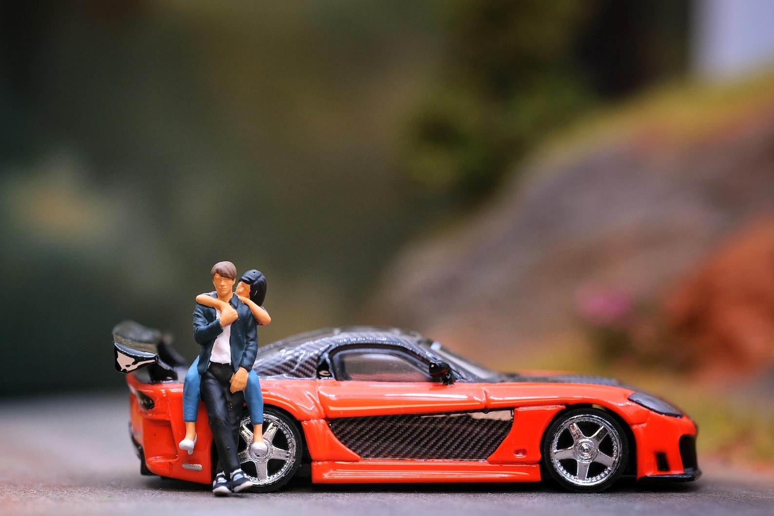 Miniature Figure Couple Prewedding Scale 1/64 or 1/87 for Diecast and ...