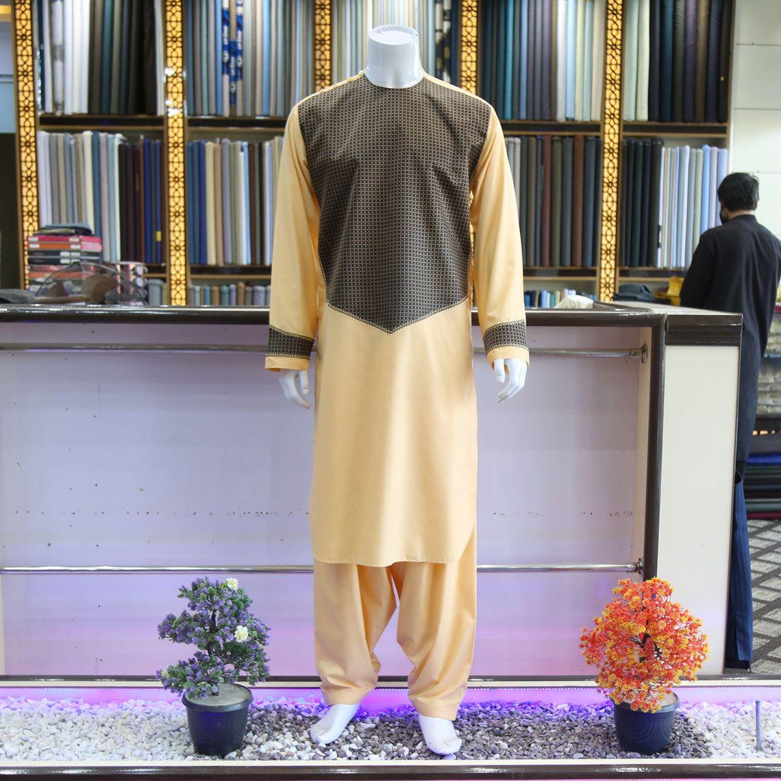 Afghan Yakhan | Men's Herati Design Pehran Tunban - Etsy