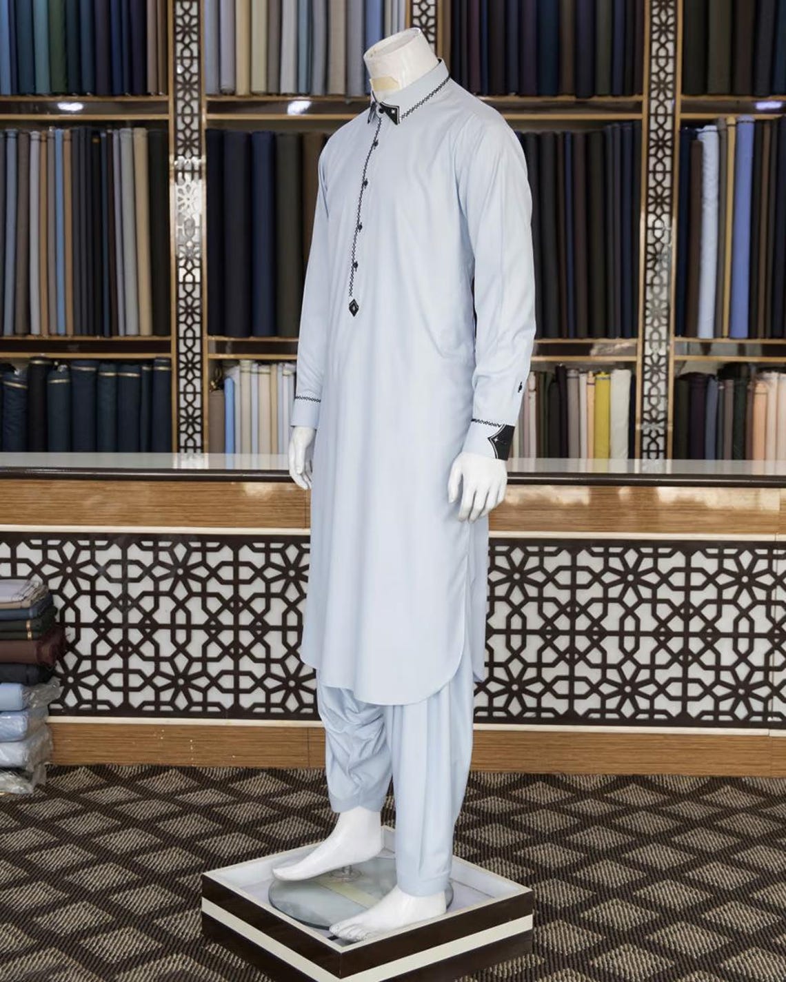 Kamiz Shalwar, Afghan Men's Clothing, Perahan Tunban, Afghan Man ...