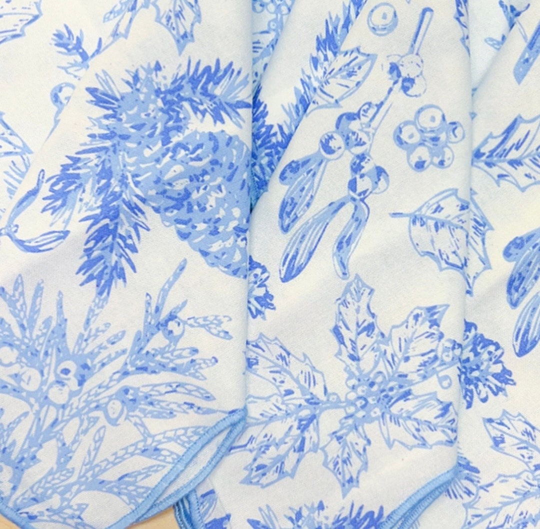 Blue Winterberry Print Napkins - Etsy