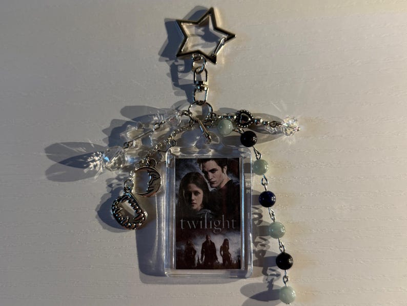RESTOCKED!* Twilight Saga Keychain - Choose a Poster - Etsy