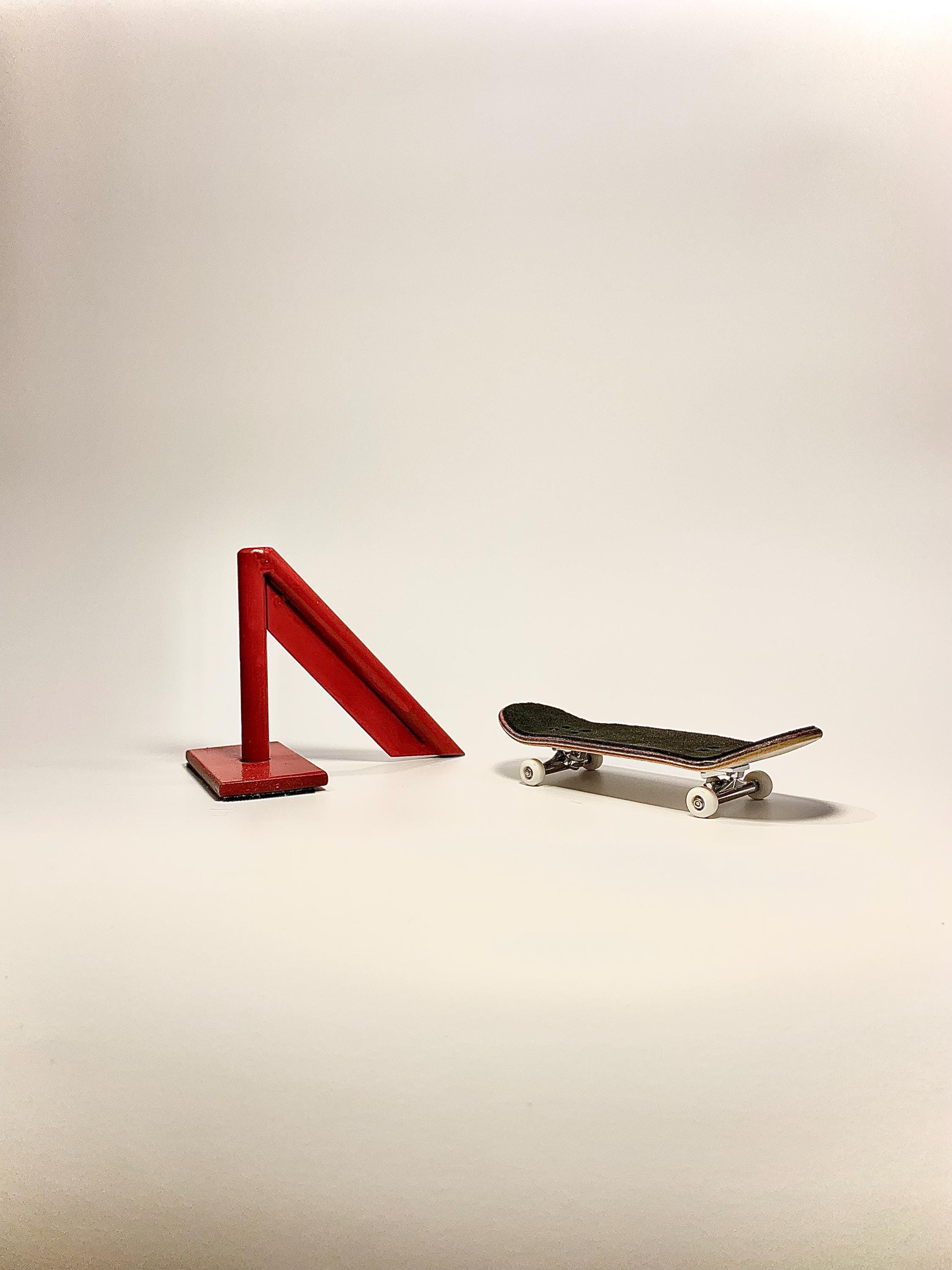 FINGERBEAR FINGERBOARDS Pole Jam - Realistic Fingerskate Obstacle ...