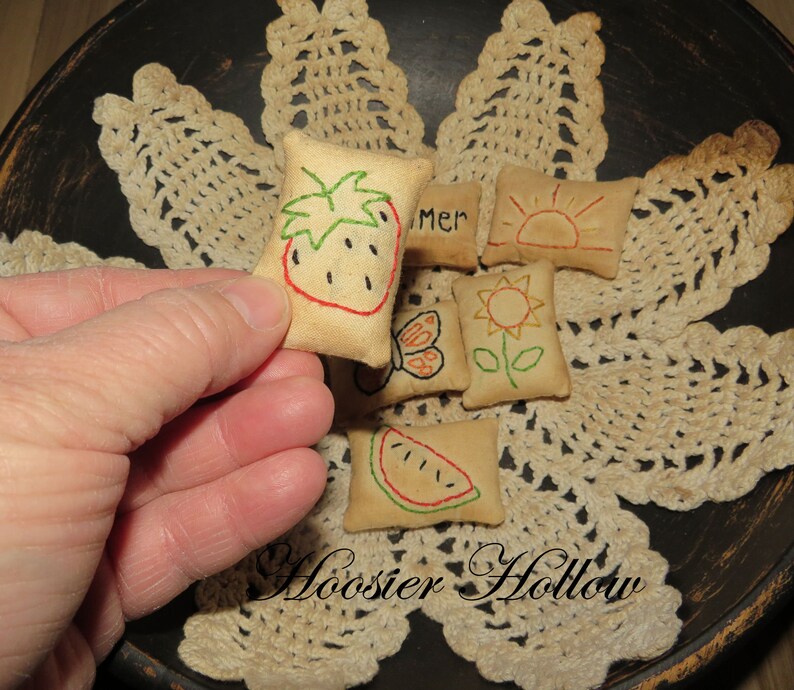 Mini Summer Pillows Bowl Fillers Pattern Primitive Stitchery - Etsy