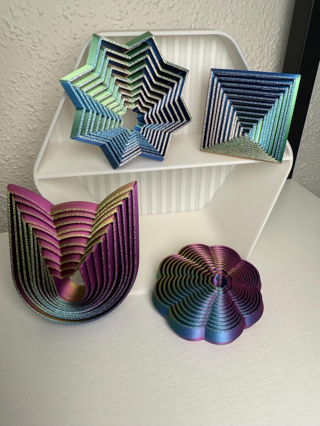 Gyroscope, Rotating Rings Fidget Toy, Spinning Top Illusion, Stimming ...