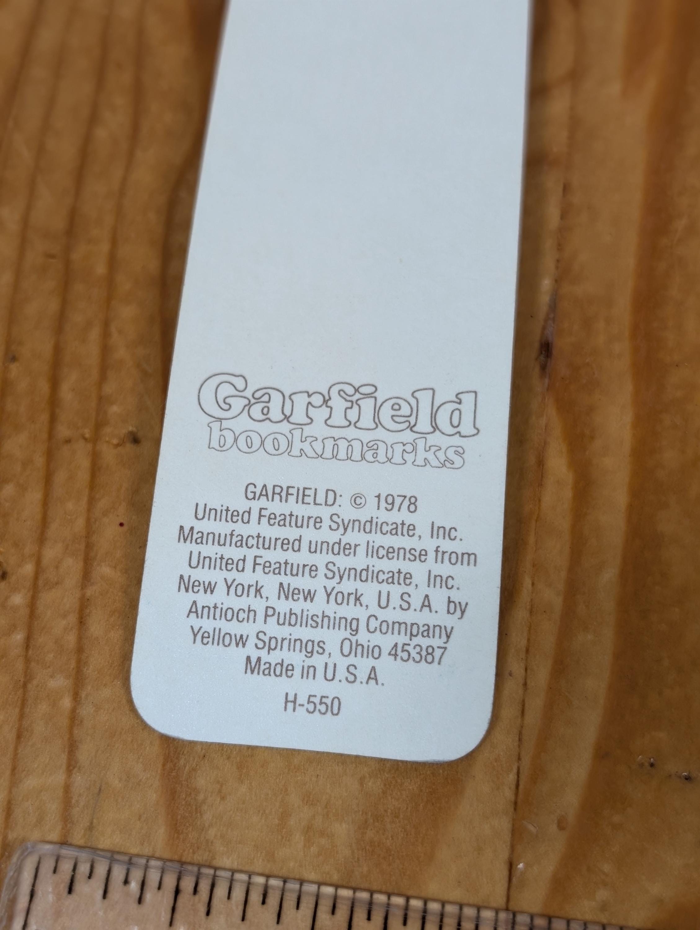 Garfield Bookmarks - Garfield 1978 Bookmark - Jim Davis - Cats Don't ...
