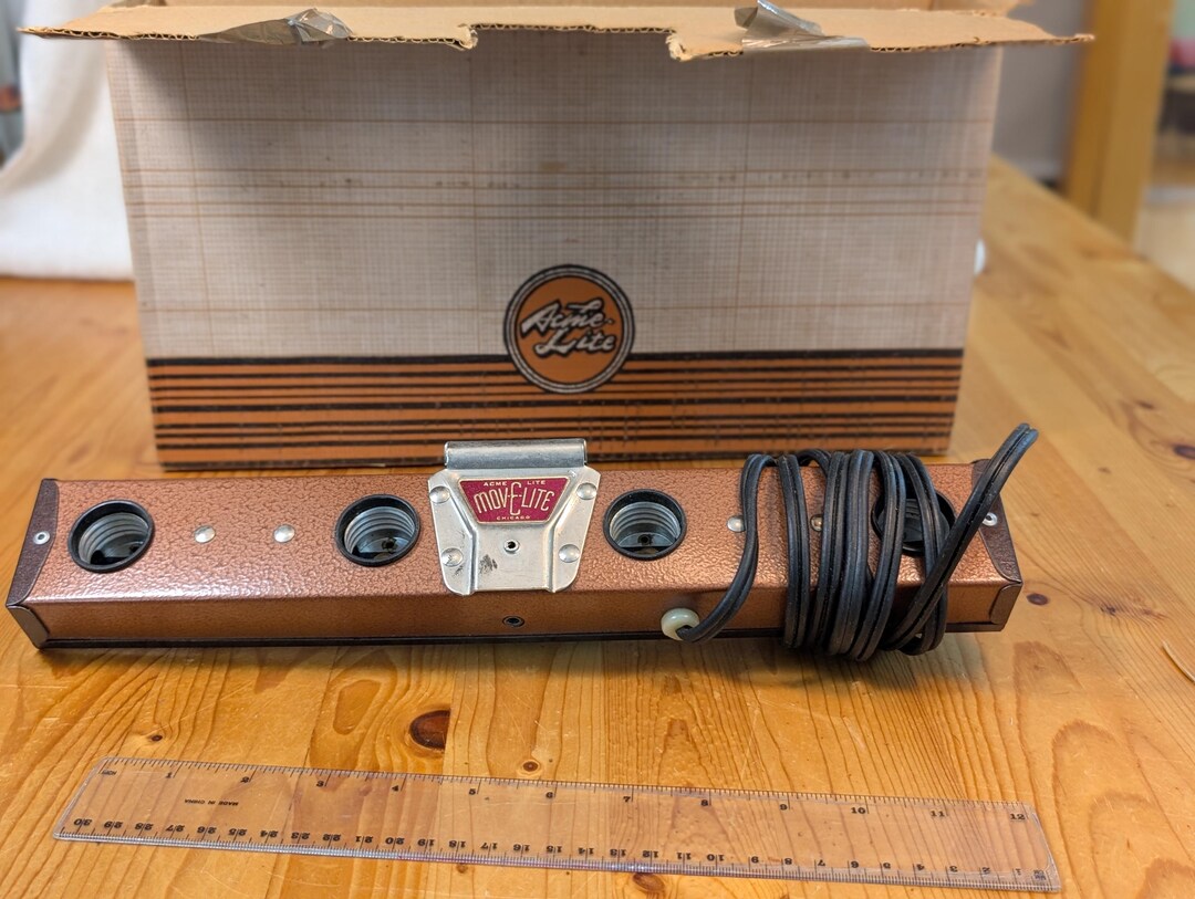 ACME LITE - Mov-e-lite - Chicago With Original Box and 4 Bulbs! Model ...