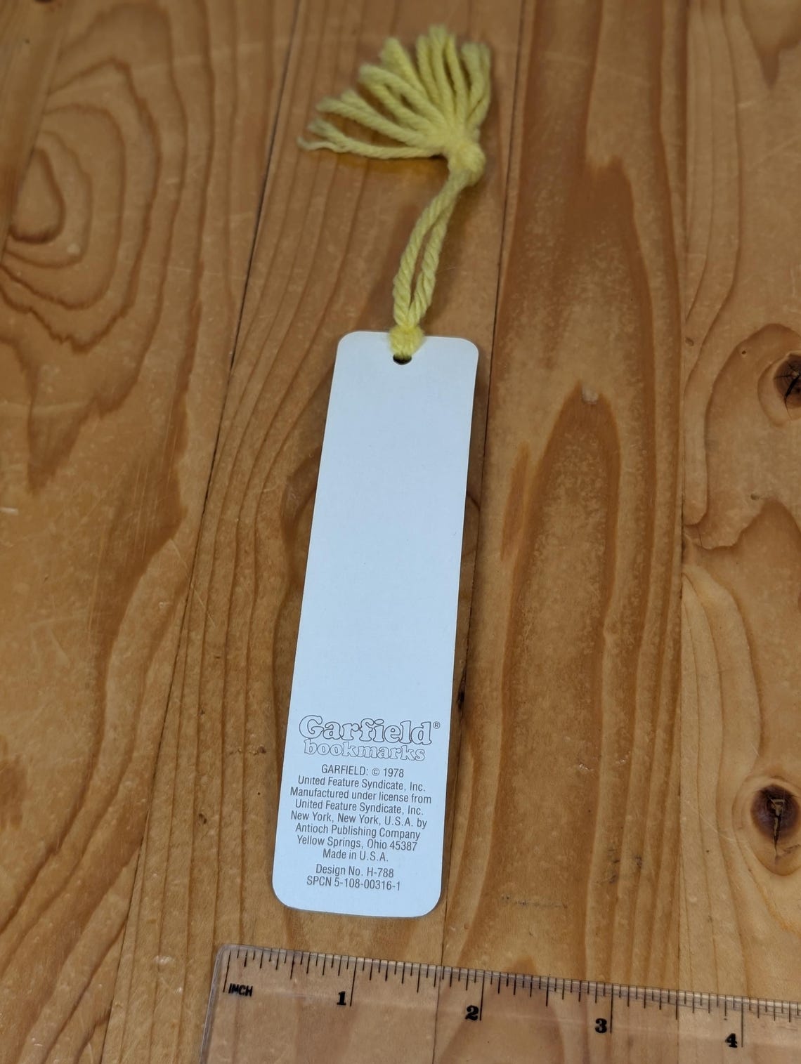 Garfield Bookmarks - Garfield 1978 Bookmark - Jim Davis - It's A ...