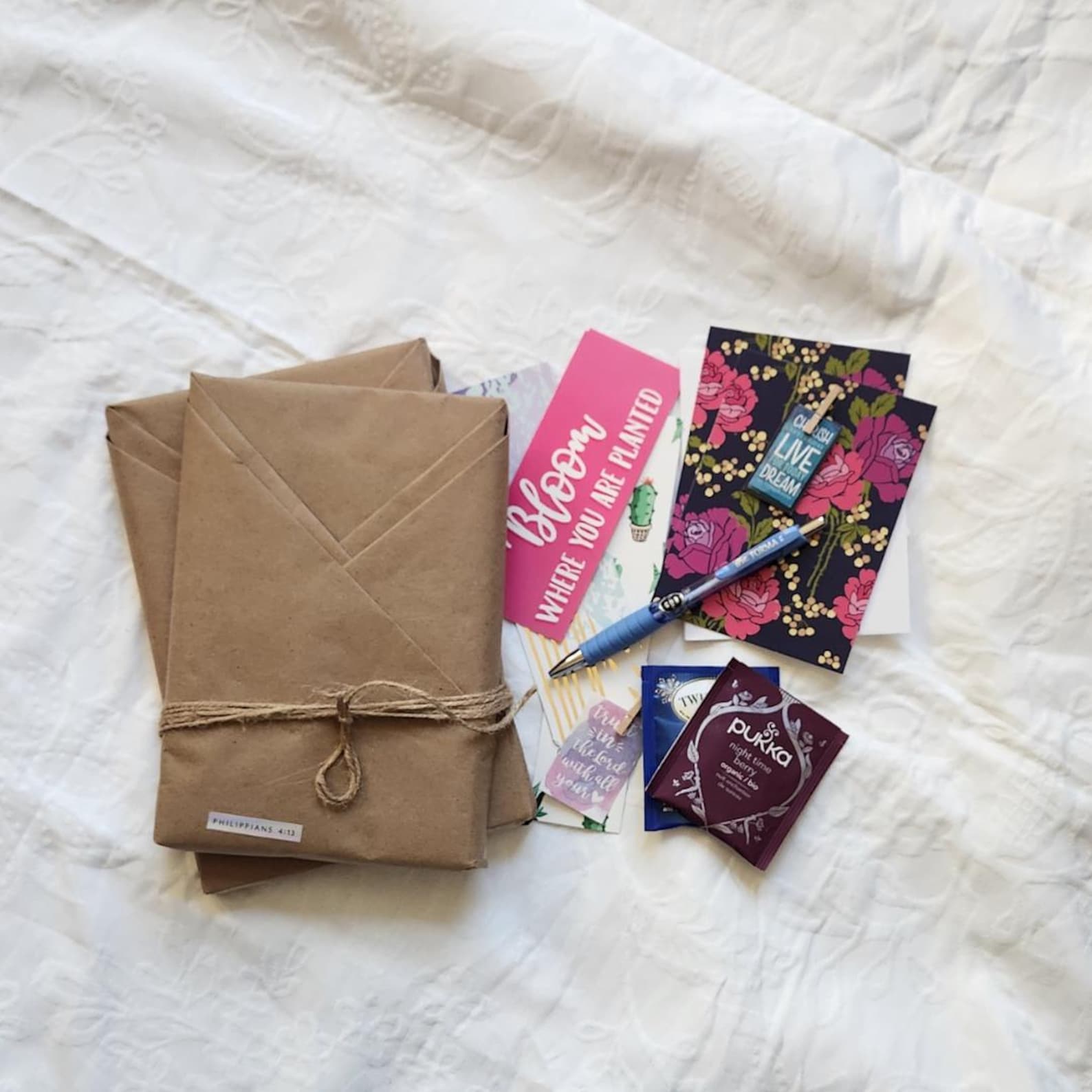 Christian Book Bundle: Bible Study Gift Set - Etsy
