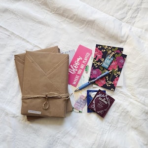 Christian Book Bundle: Bible Study Gift Set - Etsy