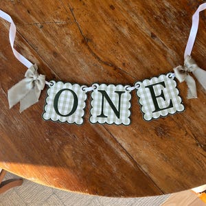 Custom Embroidered Baby Name Banner - Etsy