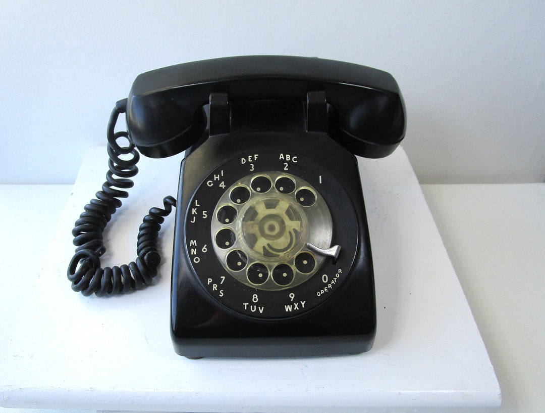 Vintage Black Rotary Desktop Telephone - Table Top Old School Plug in ...
