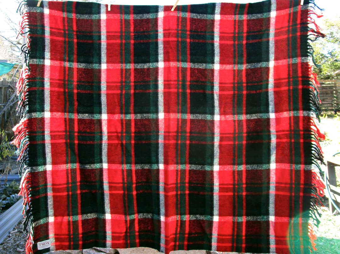 Vintage TROY Plaid Throw Blanket W/fringe, Red Green & White Checkered ...