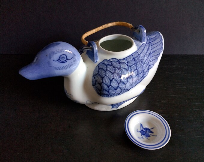 Vintage Blue and White Duck Teapot Glazed Ceramic Tea Pot With Lid ...