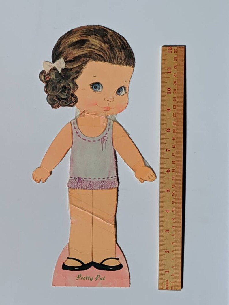 Vintage Paper Doll Pretty Pat 13 in Tall With 12 Clothes Outfits - Etsy