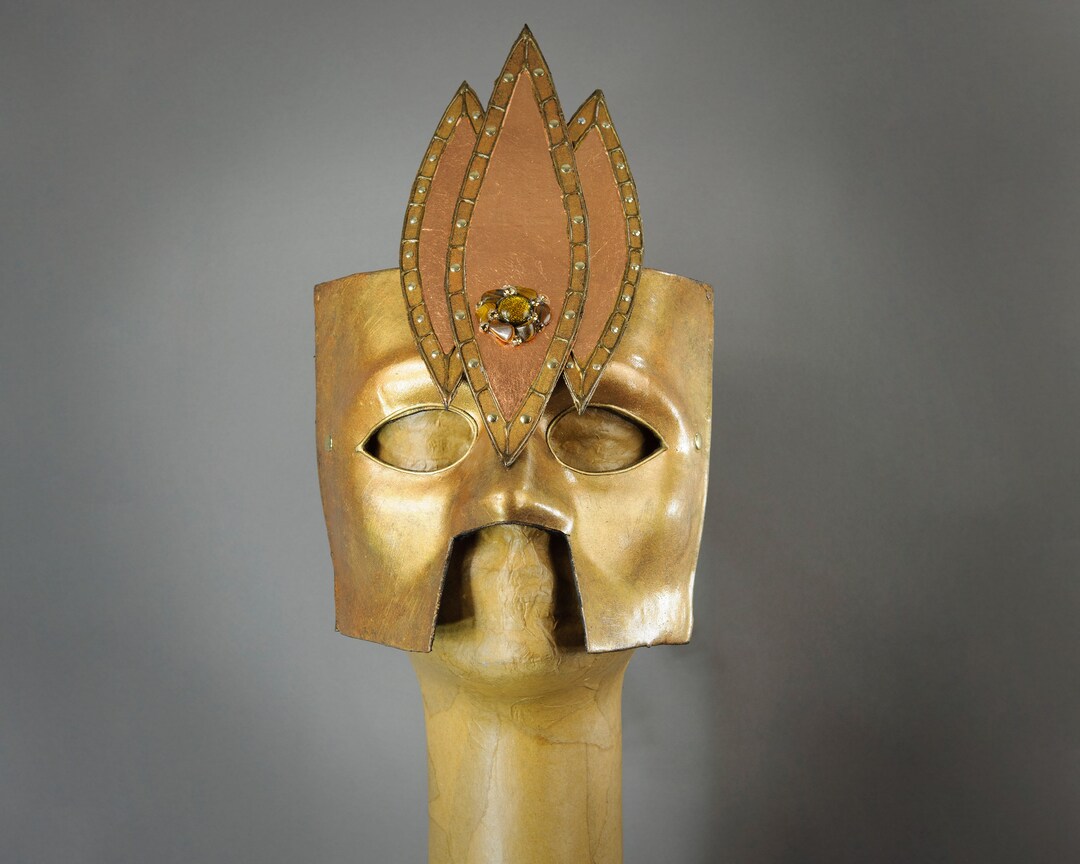 Bronze Armored Warrior Bauta Masquerade Mask. Masquerade/halloween ...