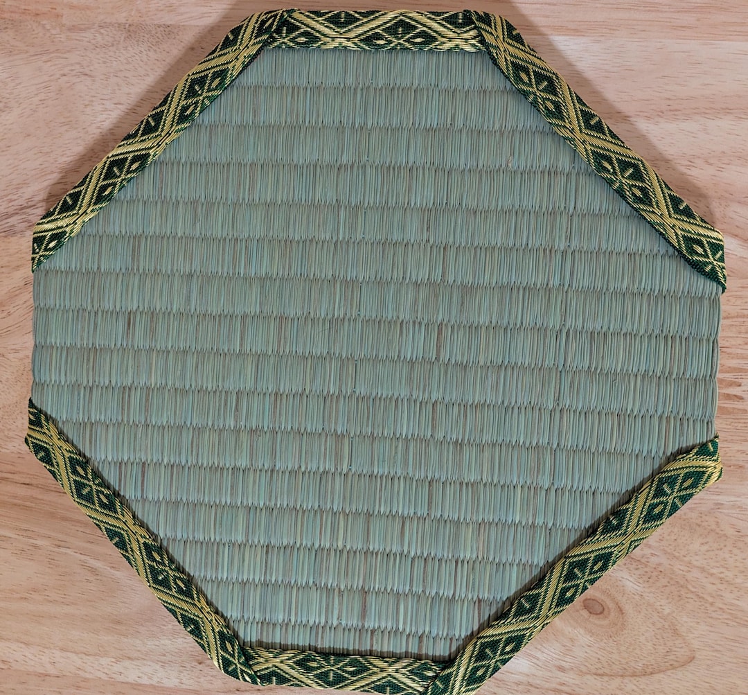 Japanese Tatami Display Mat – 8 X 8 Inch Octagonal Stand, Natural Igusa ...
