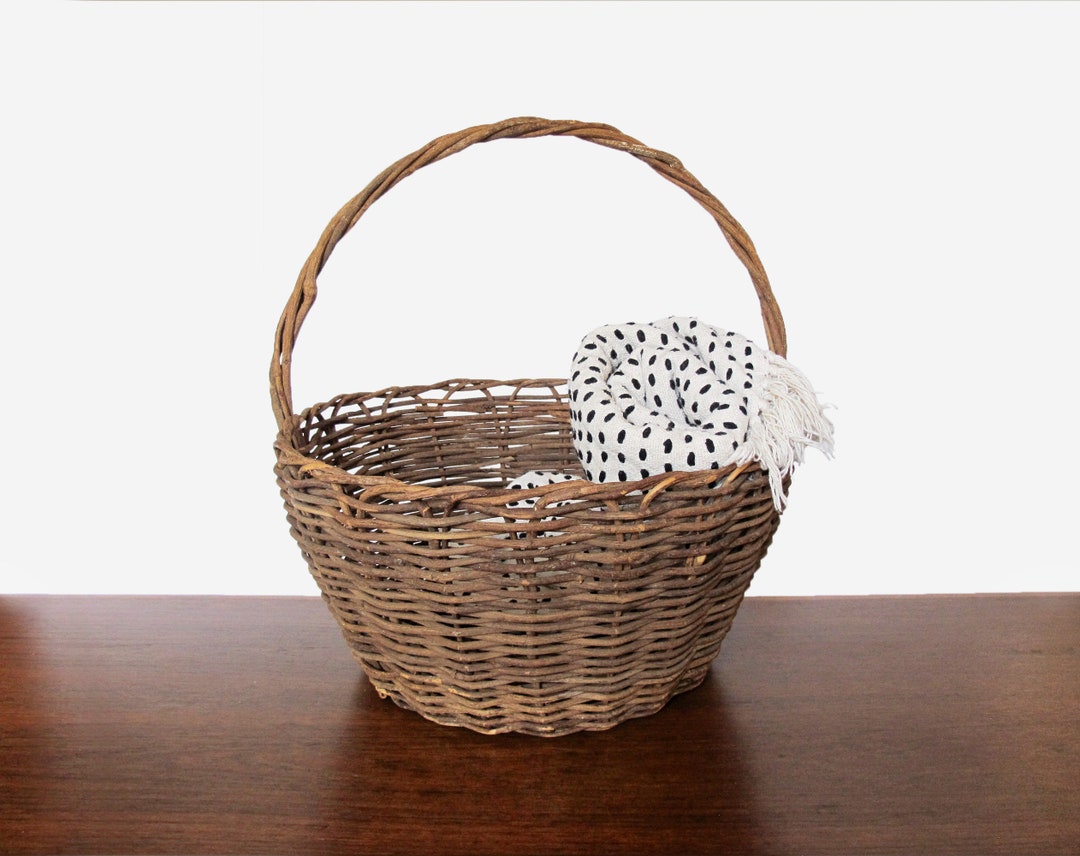 Large Rustic Gathering Basket With Handle Willow - Etsy