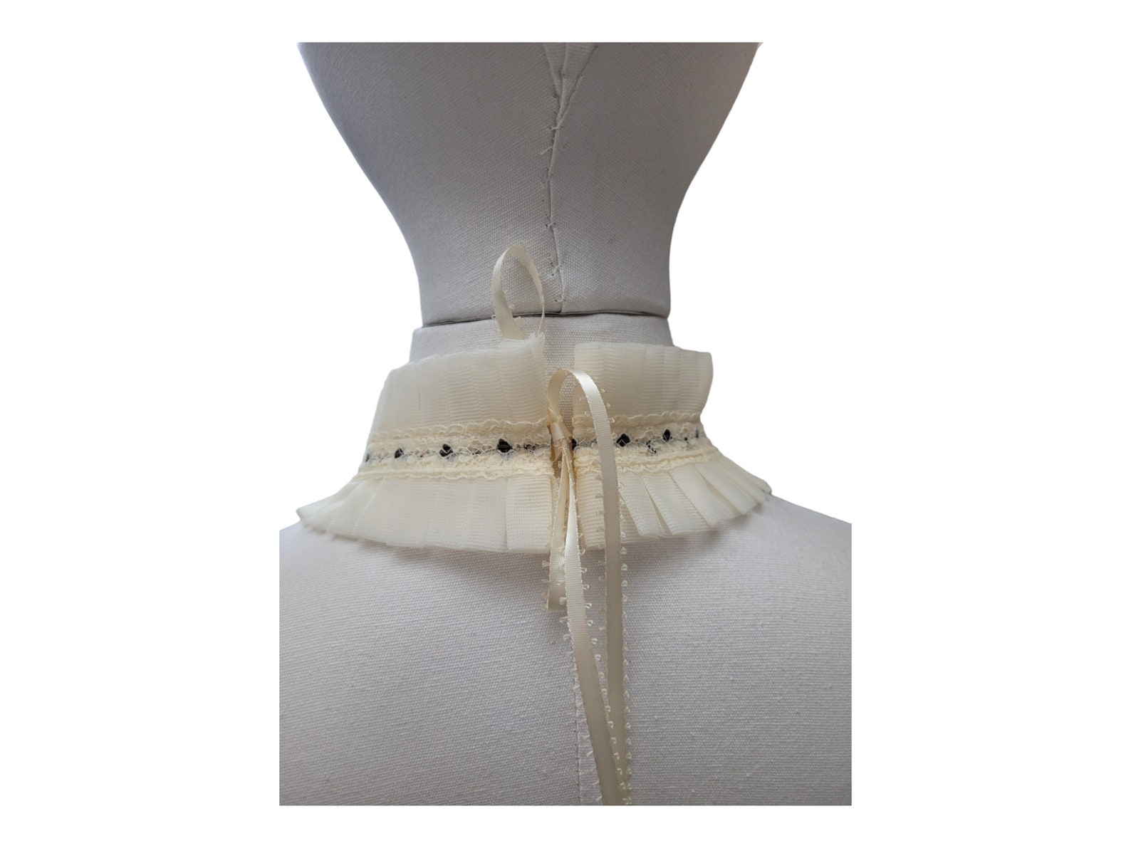 Ivory Ruffle and Lace Cameo With Pearl, Victorian Neck Ruff Choker ...