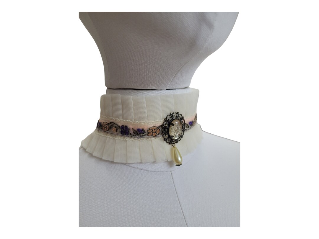 Ivory Ruffled Lace Cameo With Pearl, Victorian Neck Ruff Choker ...