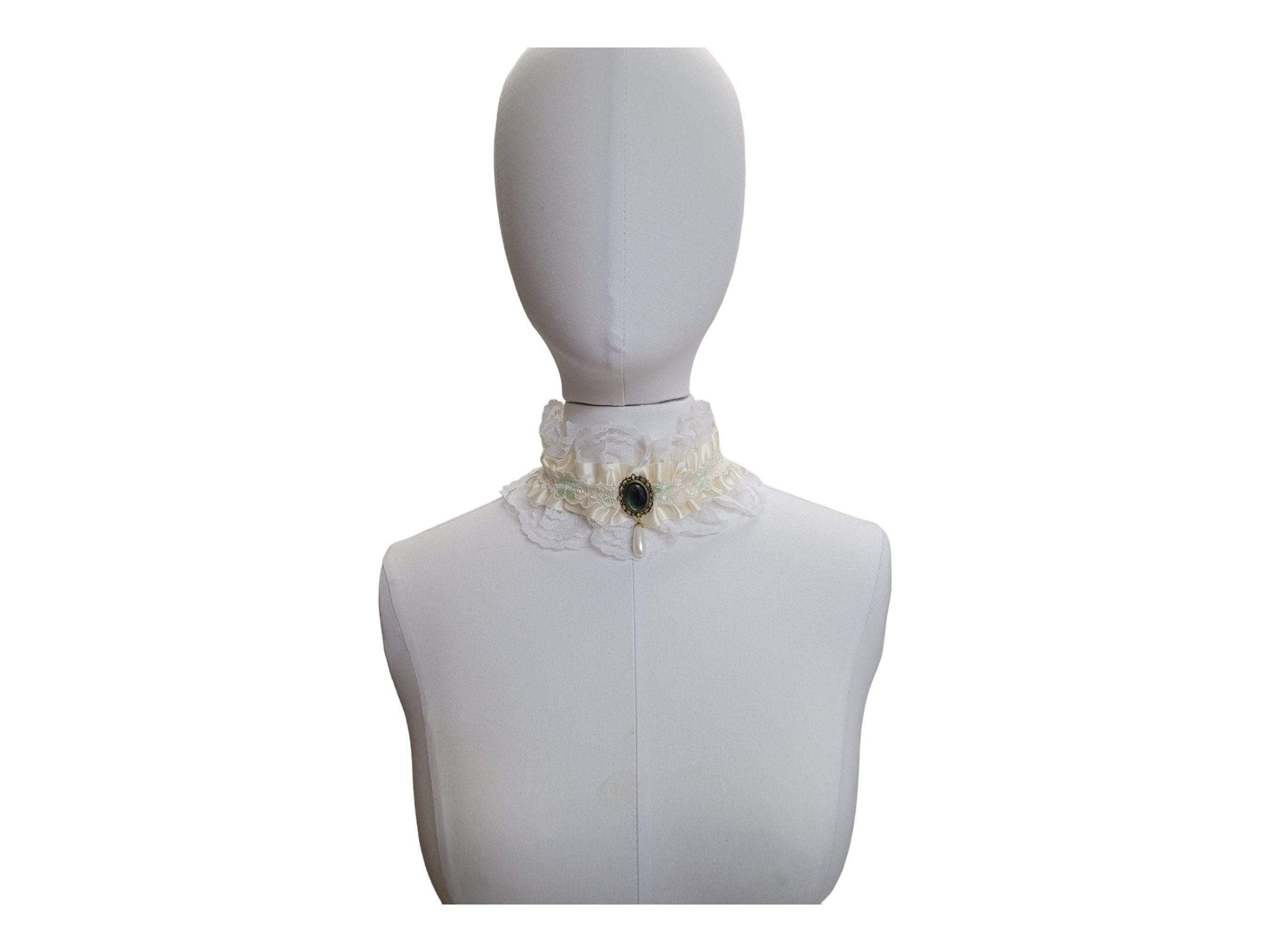 Green and Ivory Lace Cameo With Pearl, Victorian Neck Ruff Choker ...