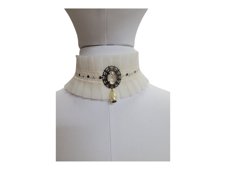 Ivory Ruffle and Lace Cameo With Pearl, Victorian Neck Ruff Choker ...