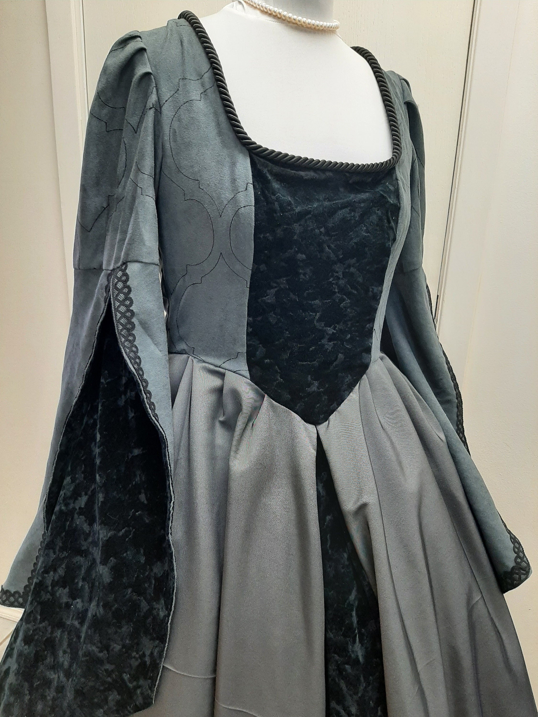 Anne Boleyn Execution Dress
