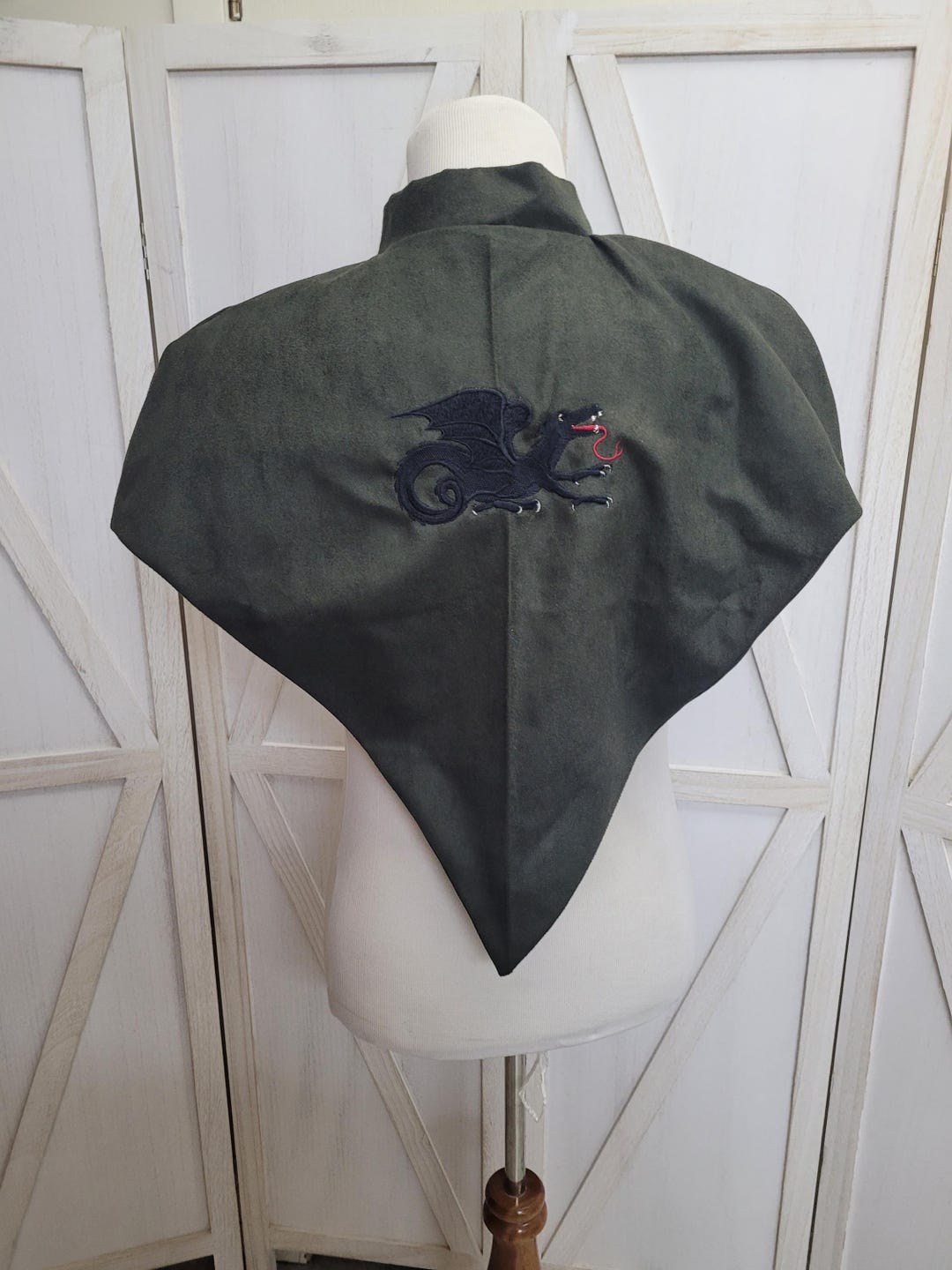 Black Dragon Elven Tudor Medieval Archer Cape, Woodland Elf Capelet ...