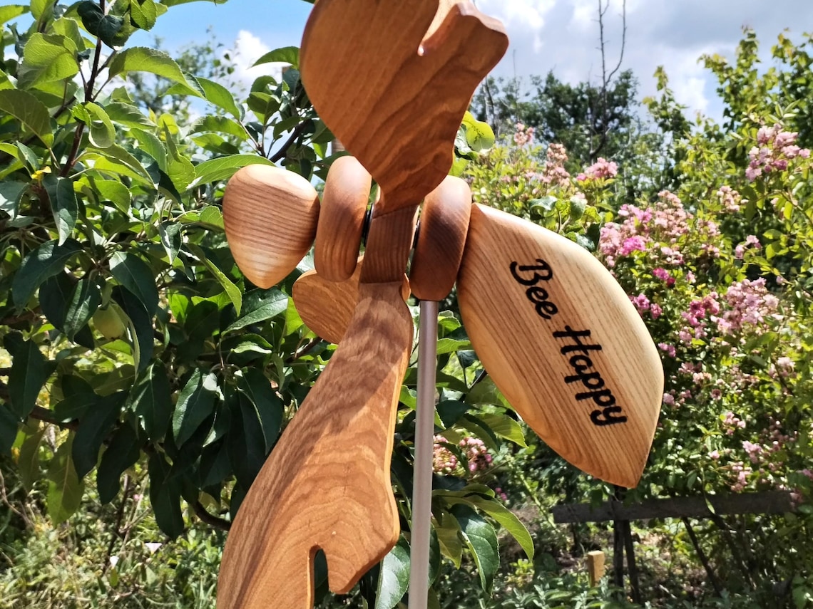 Bee Whirligig Wind Spinner – Wooden Garden Bee Decor, Outdoor Yard ...