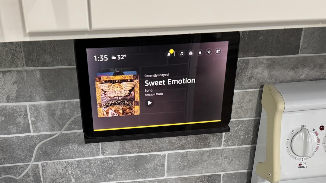 Amazon Alexa Show 8 Under Cabinet Mount With Hardware and Cord Keeper ...