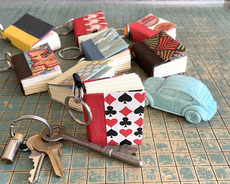 Mini Book Keychain Book Lover Key Ring Tiny Blank Book Book - Etsy