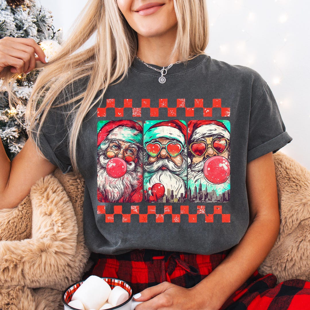 Retro Bubblegum Santa Tee | Christmas Graphic Shirt - Etsy