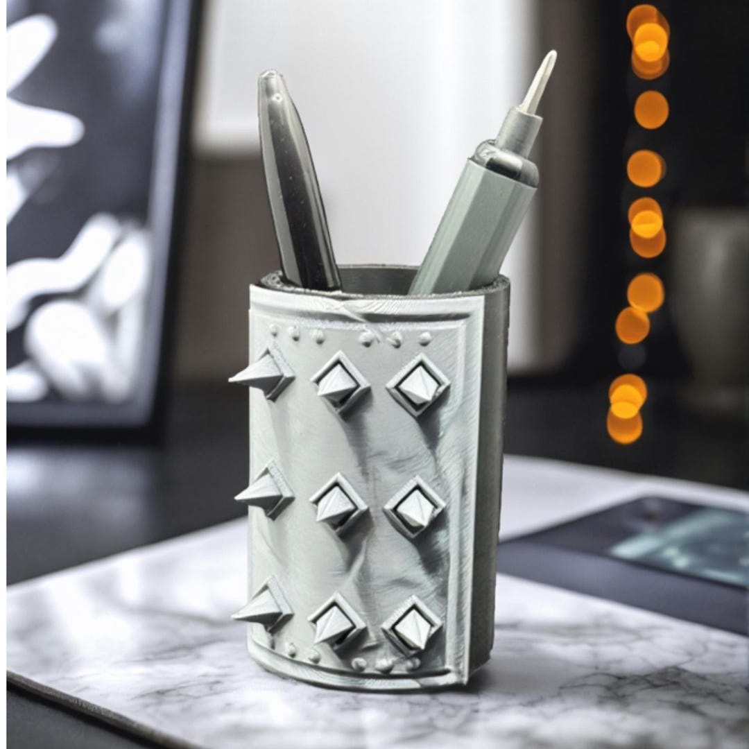 Warcraft Style Shield Pen Pot, Bulwark of Azzinoth Inspired Desk ...